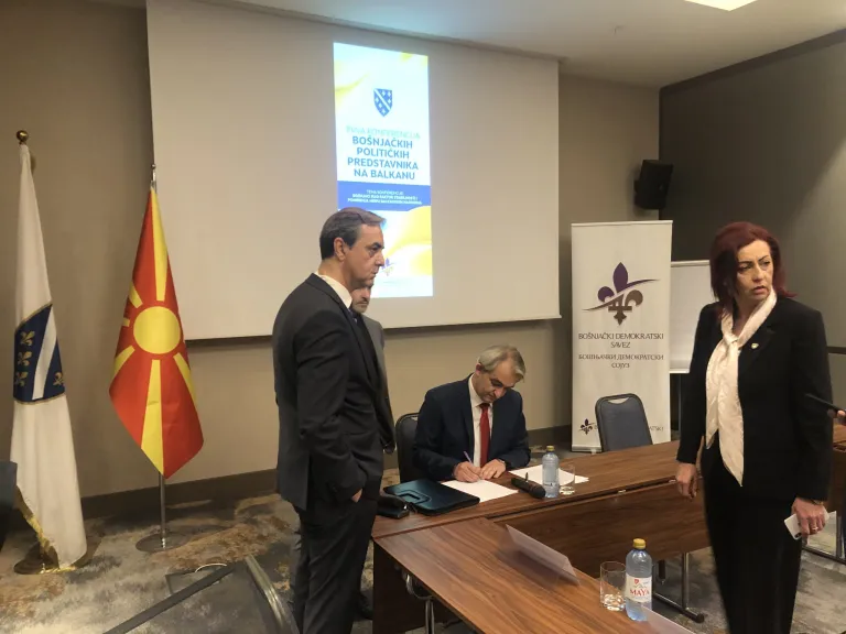 Skoplje - dr. Edis Mujović: Kako se vratiti identitetskom izvoru ...